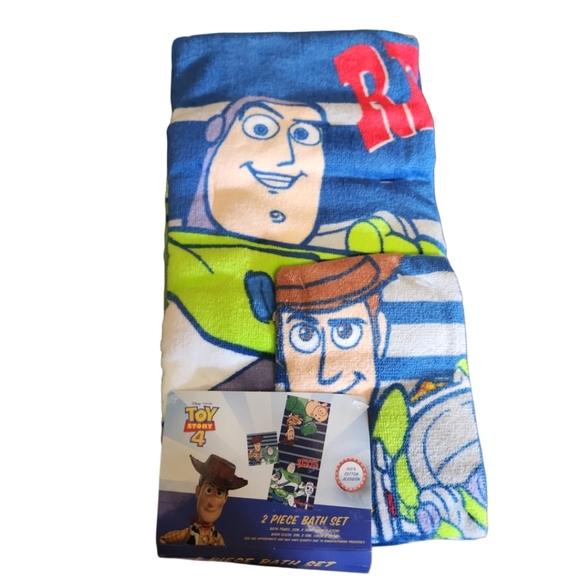 Disney | Bath, Skin & Hair | Toy Story 4 Twopiece Bath Set Woody And ...